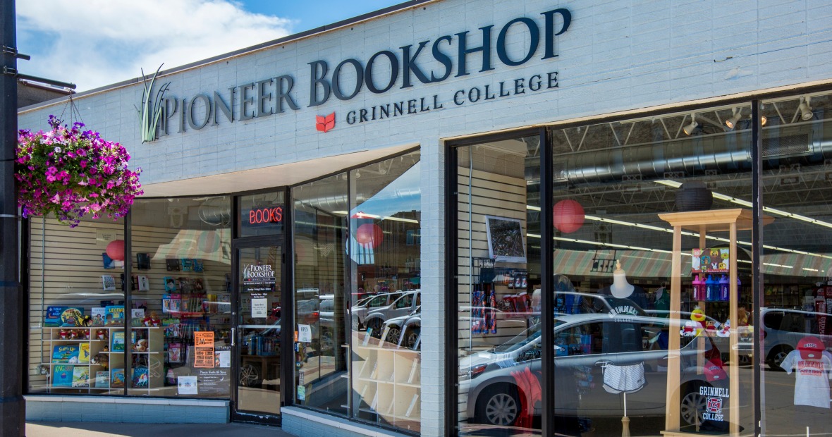 Grinnell College Directs $3,000 to Grinnell Newburg School Libraries ...